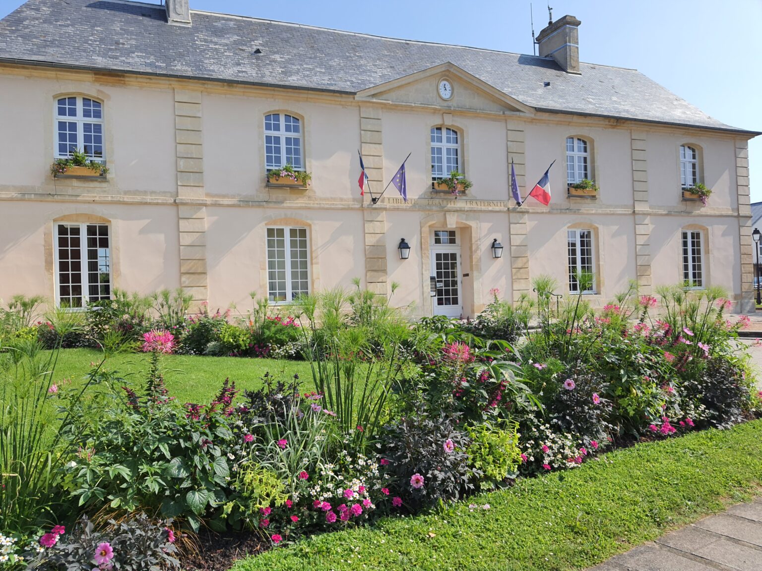 Les services de la Mairie et services publics - Cormelles-le-Royal