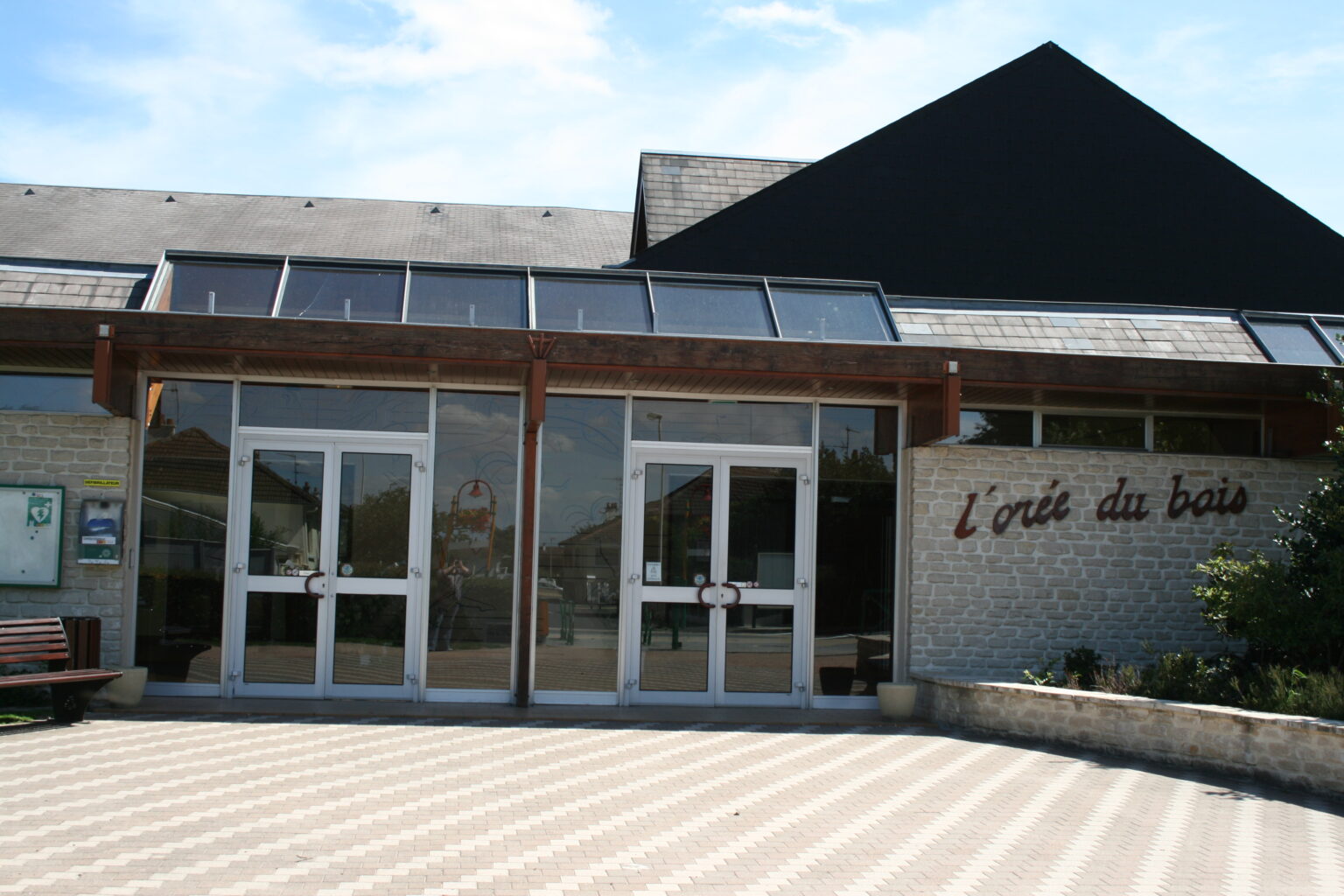 Les salles municipales (location) - Cormelles-le-Royal